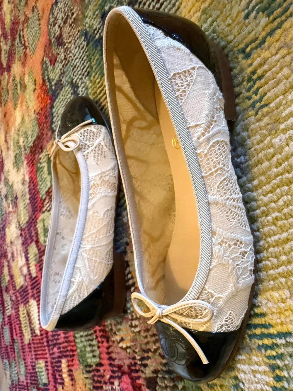 CHANEL | Shoes | Like New Vintage Chanel Lace Patent Leather Cap Toe ...